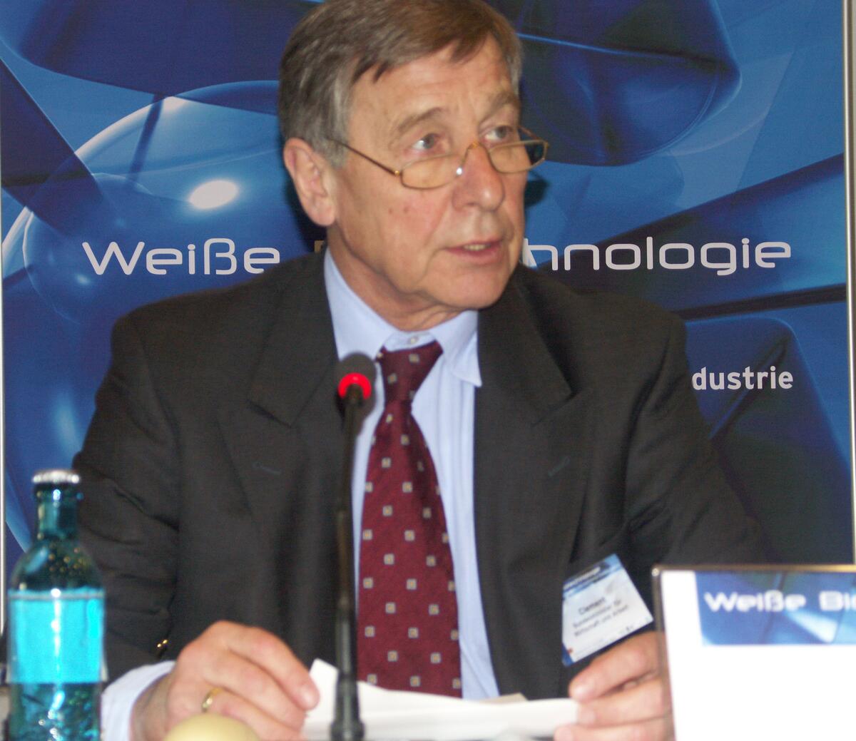 Clement: „Weiße Biotechnologie bietet Chancen für Wirtschaft und Umwelt ...